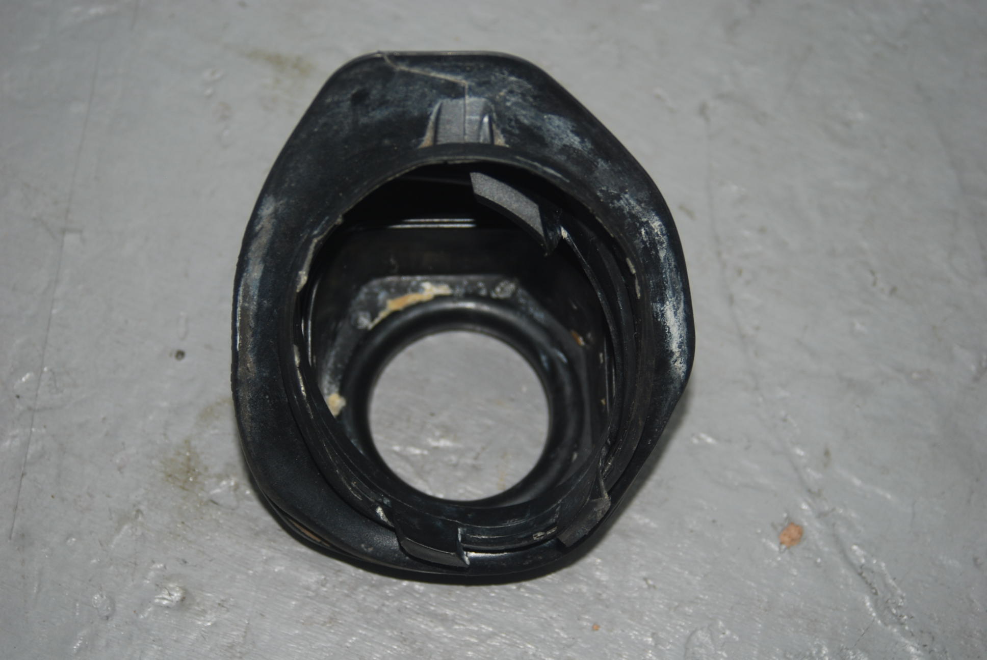 2017 BMW R 1200 GS REAR RUBBER BOOT – Bikepartsonline