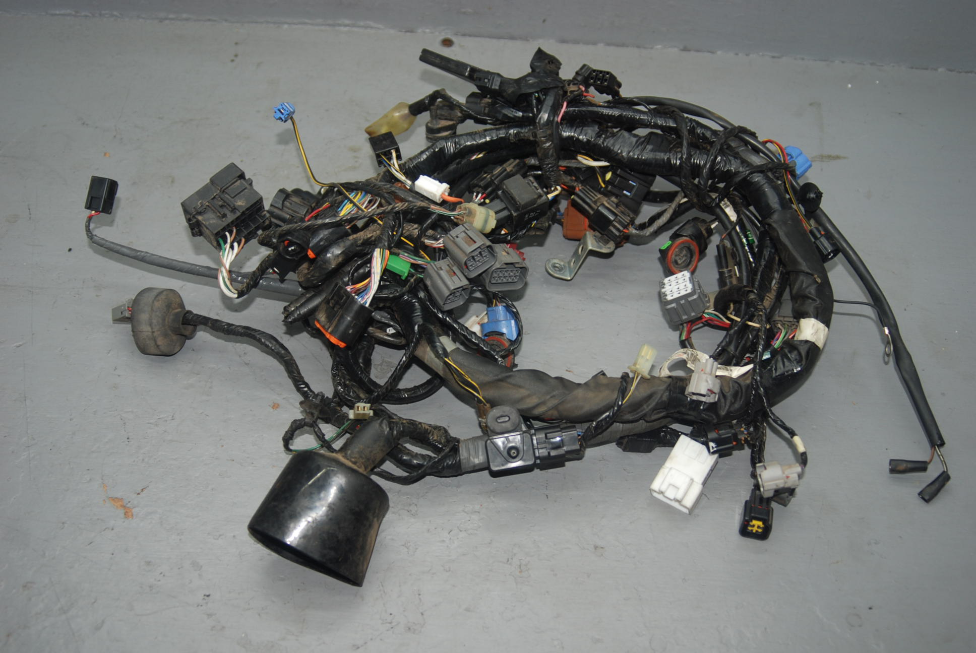 2010 KAWASAKI ZX 14 GEN 1 HARNESS – Bikepartsonline