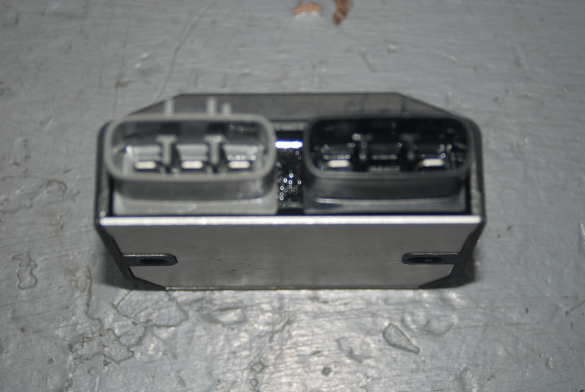 2010 KAWASAKI ZX 14 GEN 1 REGULATOR – Bikepartsonline