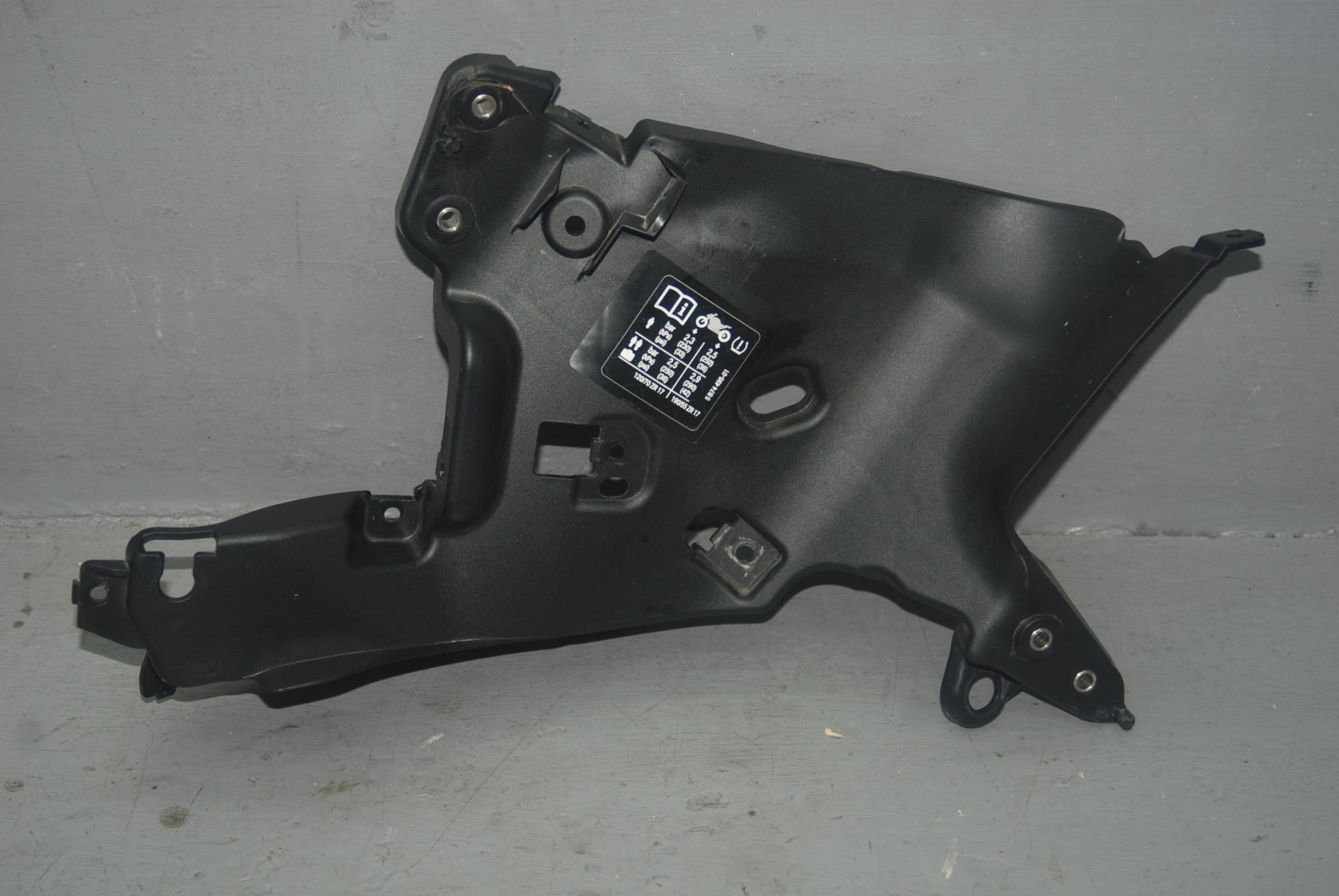 2025 BMW R 1300 RS FRONT PANEL CARRIER L/H – Bikepartsonline